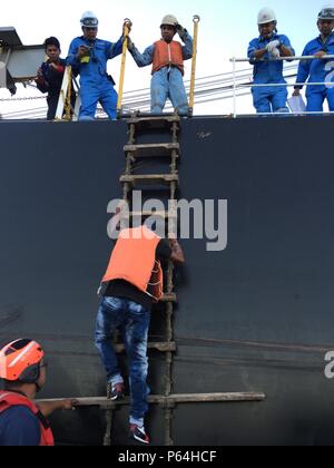 Good Morning Honolulu Stock Photo - Alamy