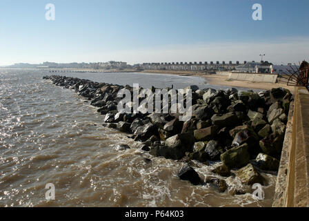 Sea wall, Lowestoft, UK Stock Photo - Alamy