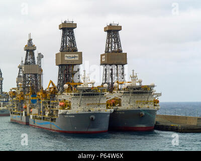 Drilling ships in Las Palmas port at sunrise Stock Photo - Alamy