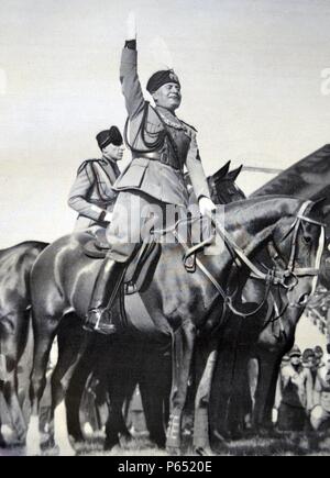 1927 , Rome , ITALY : the Fascist Duce Benito MUSSOLINI in uniform of ...