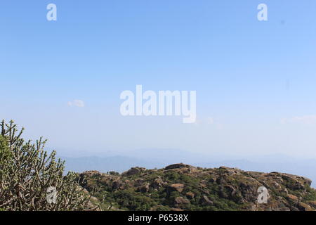 Beauty of Guru shikhar in Mount Abu Rajasthan Stock Photo - Alamy