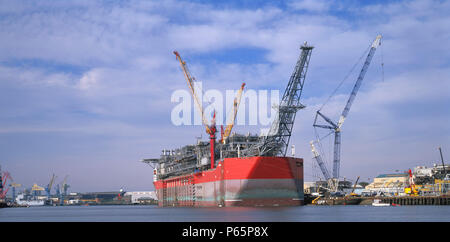 Shell's BONGA, 300,000 Tonne, floating production storage and ...