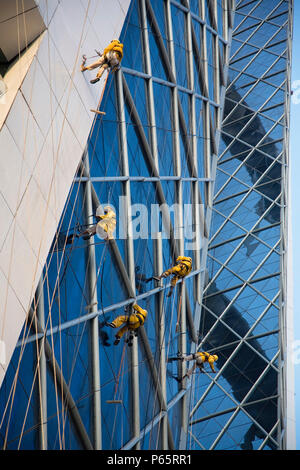 WS ATKINS BWTC BAHRAIN WORLD TRADE CENTRE Stock Photo - Alamy