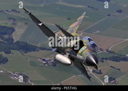 SAAB SK-37E VIGGEN OF THE SWEDISH AIR FORCE HISTORIC FLIGHT Stock Photo ...