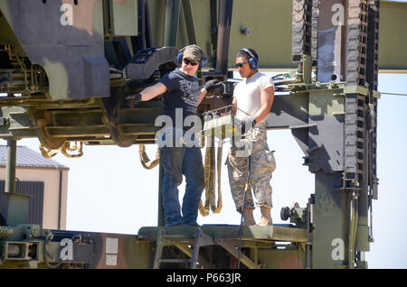 88th Regional Support Command Equipment Concentration Site - 67 ...