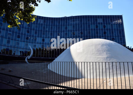 French Communist Party Headquarters, Paris, 1967 - 1972. Architect ...