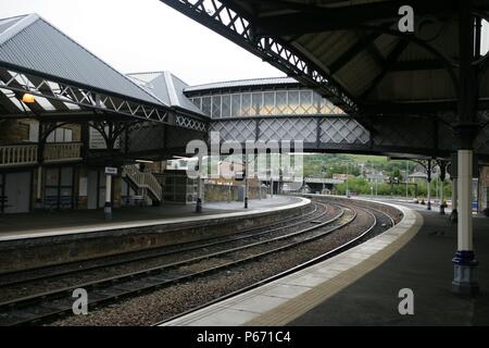 View of the platforms, platform canopies and access ramp at Perth ...