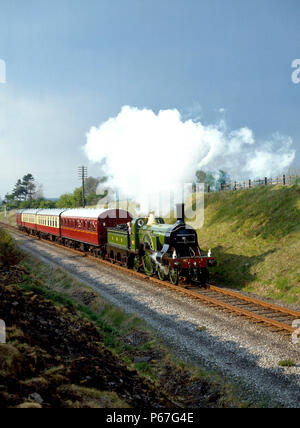 GNR Stirling Single No.1 steam locomotive, 00 gauge model by Rapido ...