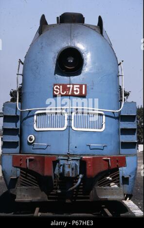 The glorious 1930s styled streamlined look in personified by this China ...