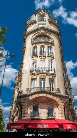 France, Paris 6th district, Haussmanian building on rue Vavin Stock ...