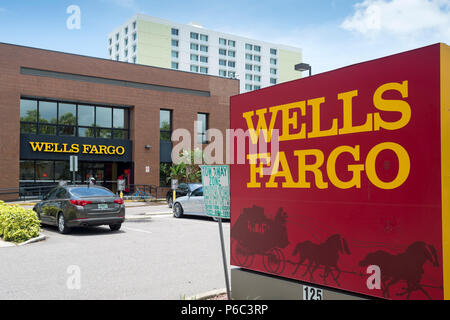 Wells Fargo Bank corporate office, Atlanta, Georgia, USA Stock Photo ...