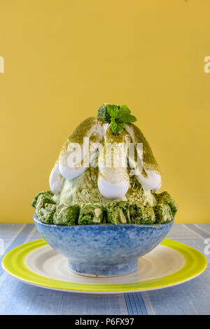 Korean tea and dessert Stock Photo - Alamy