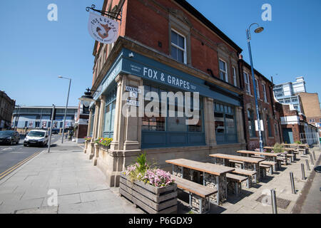 Fox and Grapes Pub in Sneinton Market, Nottingham City Nottinghamshire ...