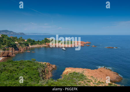 Pointe du Cap Roux, near Saint Raphael, Côte d'Azur, France Stock Photo ...