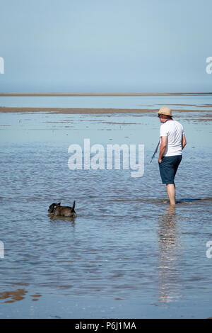 Views from Instow beach in North Devon Stock Photo - Alamy