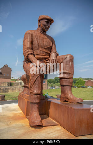 View of Fisherman Statue, North Shields Fish Quay, North Shields ...