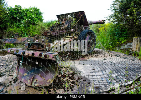 150mm Howitzer at the Gun Battery at Maisy camp, Grandcamp Maisy ...