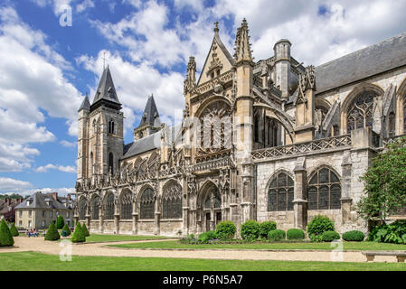 Collégiale Notre-Dame des Andelys / Our Lady's Church with Flamboyant ...