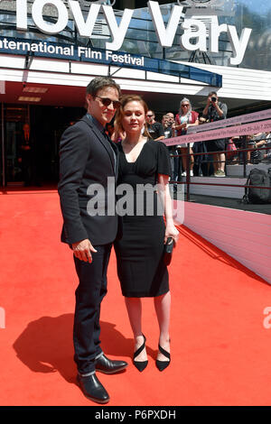 Anna Paquin, left, and Stephen Moyer arrive at the Los Angeles premiere ...