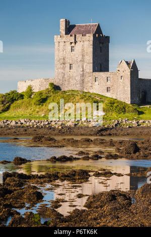 Ireland, County Galway, Kinvara, Dunguaire Castle Stock Photo - Alamy