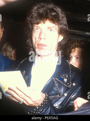 HOLLYWOOD, CA - JANUARY 16: Singer/actor David Cassidy and wife Sue ...