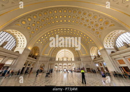 The Central interior. Union Station. Washington DC, USA Stock Photo - Alamy