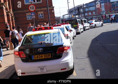 Leeds City Centre Taxi Rank at Train station Stock Photo - Alamy