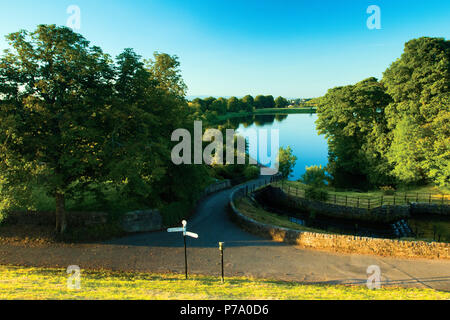 Ryat Linn Reservoir, Dams to Darnley Country Park, Barrhead, East ...