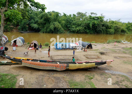 Life of bede Community, Bangladesh Stock Photo - Alamy