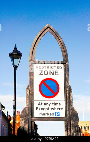 Restricted Zone at any time yellow sign in London Stock Photo - Alamy