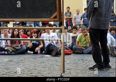 Rome. Physics lesson in front of the Parliament. Students protest ...