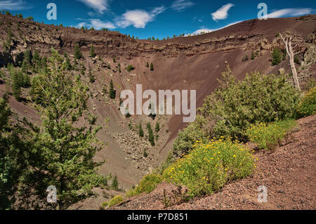 Bandera Crater, cinder cone volcano at El Malpais National Monument ...