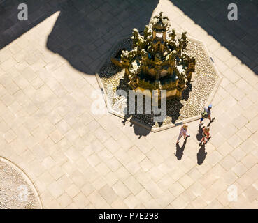 Fountain at Linlithgow Palace in Scotland, United Kingdom Stock Photo ...