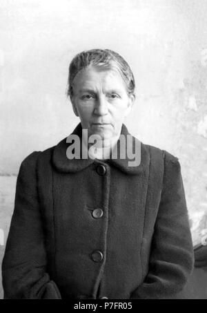 Poor woman in a coat, post-war period, 1948, Leipzig, Germany Stock ...