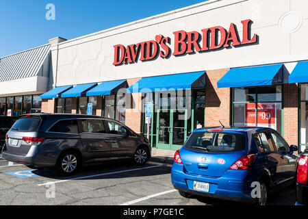 Storefront and parking lot of David's Bridal store in a strip mall on ...