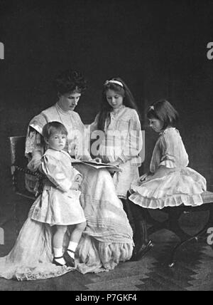 Evelyn Cavendish, Duchess of Devonshire, with children, Speaight, CL No ...