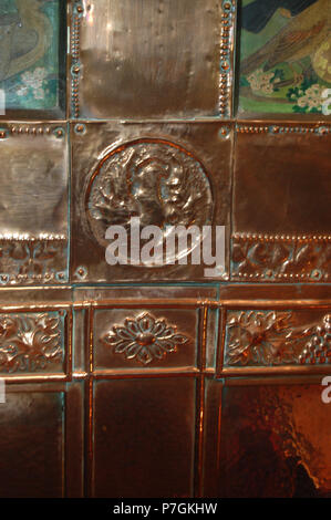 English: Reredos by Kate Bunce (painting; died 1927) and her sister ...