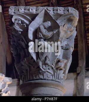 DETALLE DE UN CAPITEL DEL CLAUSTRO ROMANICO DE LA CATEDRAL DE GERONA ...