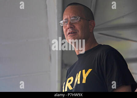Maj. Gen. Lee Quintas, the 3rd Infantry Division commander, farewells ...