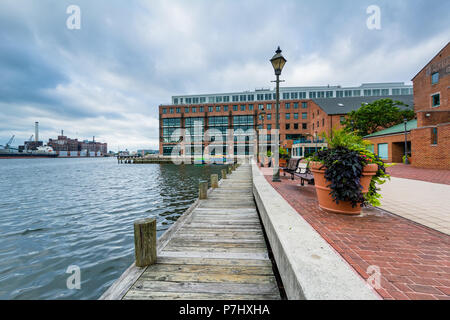 The Waterfront Promenade in Fells Point, Baltimore, Maryland Stock ...