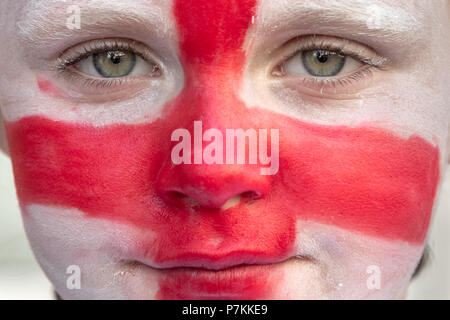Young England fans from the Kirby Estate in Bermondsey get face painted ...