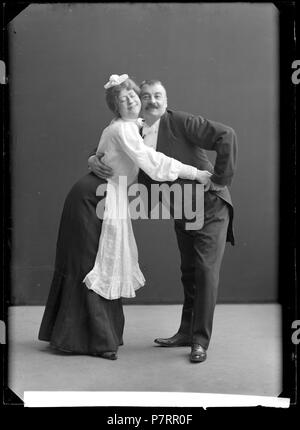 Emil Adami & Stassa Wahlgren i N:r 30 Gustafsson, Södra teatern 1908 ...