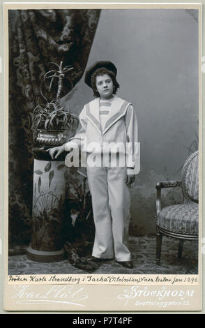 Karla Strandberg i titelrollen i Sacha, Vasateatern 1896 228 Karla ...