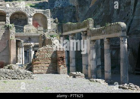 PALESTRA O GIMNASIO DE HERCULANO - SIGLO I. Location: CIUDAD ROMANA ...