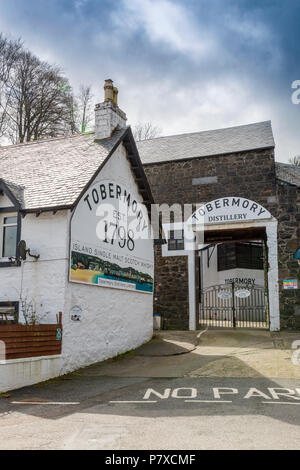 Tobermory Island Single Malt Whisky Distillery Isle of Mull Scotland ...
