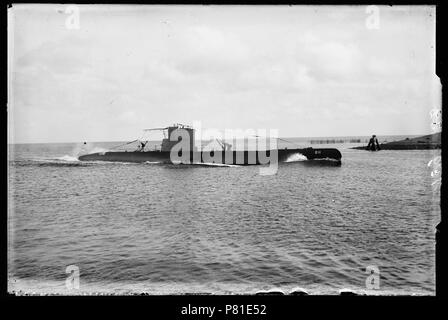 Onderzeeboot Hr. Ms. 011 (30512641354 Stock Photo - Alamy