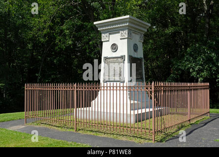 Grave of Major General Edward Braddock in Farmington, Pennsylvania ...