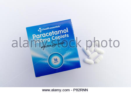 A packet of Paracetamol tablets - white background Stock Photo ...