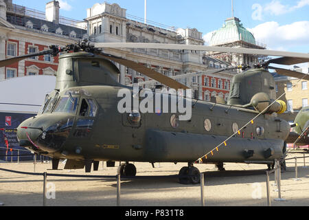 Front View Of Chinook Helicopter In Blue Sky Stock Photo - Alamy