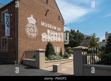 UK, England, Worcestershire, Royal Worcester Pottery, valuable Arab ...